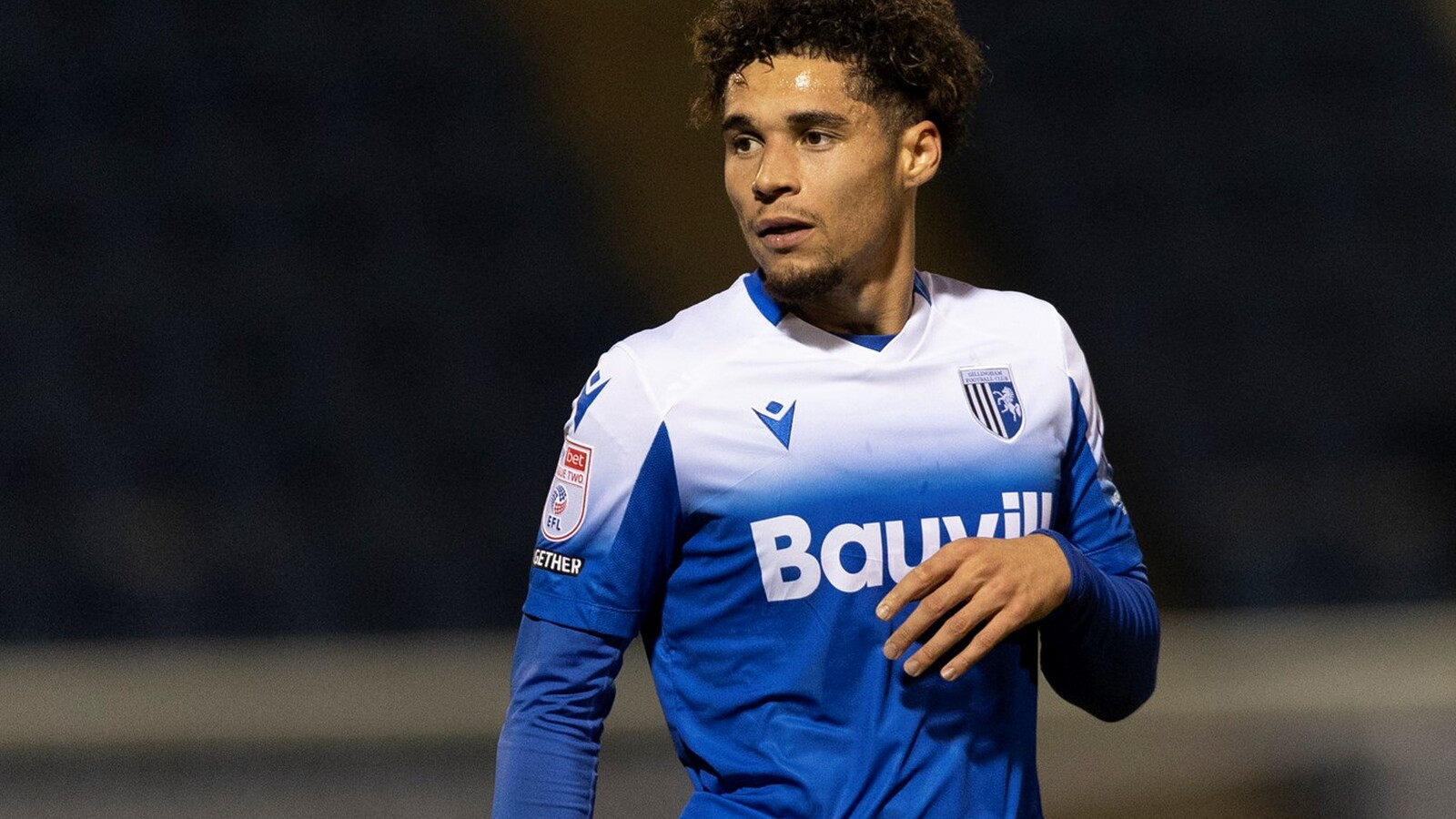 Lewis Walker signs for Woking | Gillingham F.C.