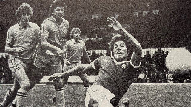 RIP Ken Price (1954 - 2025) | Gillingham F.C.