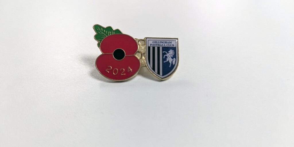 Gills poppy Football pins now available | Gillingham F.C.