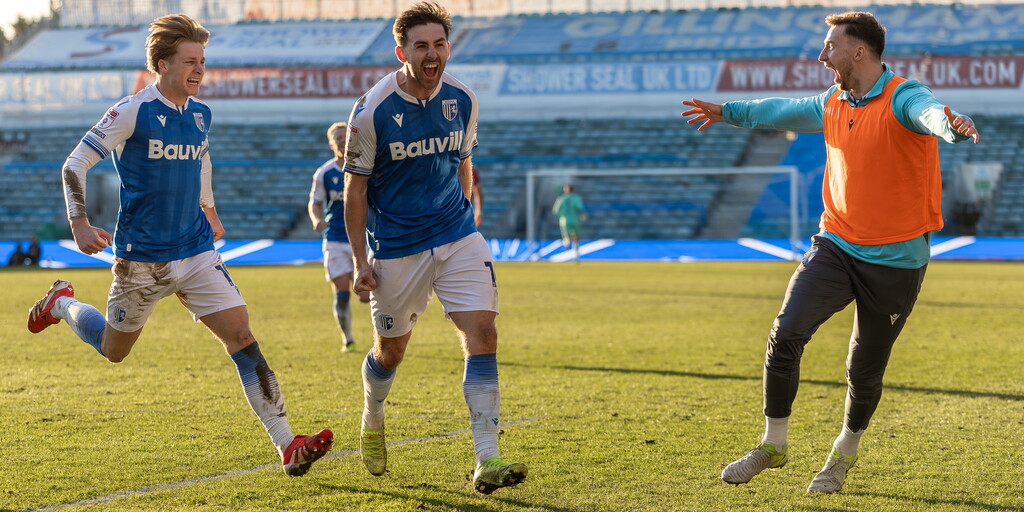 Robbie McKenzie wins Goal of the Month | Gillingham F.C.